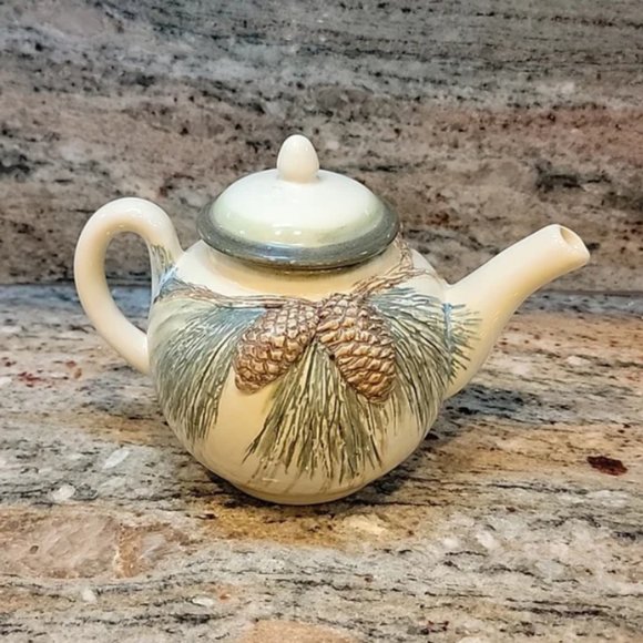 Vintagge | Kitchen | Vintage Quyle Kilns Pine Cone Tea Pot | Poshmark